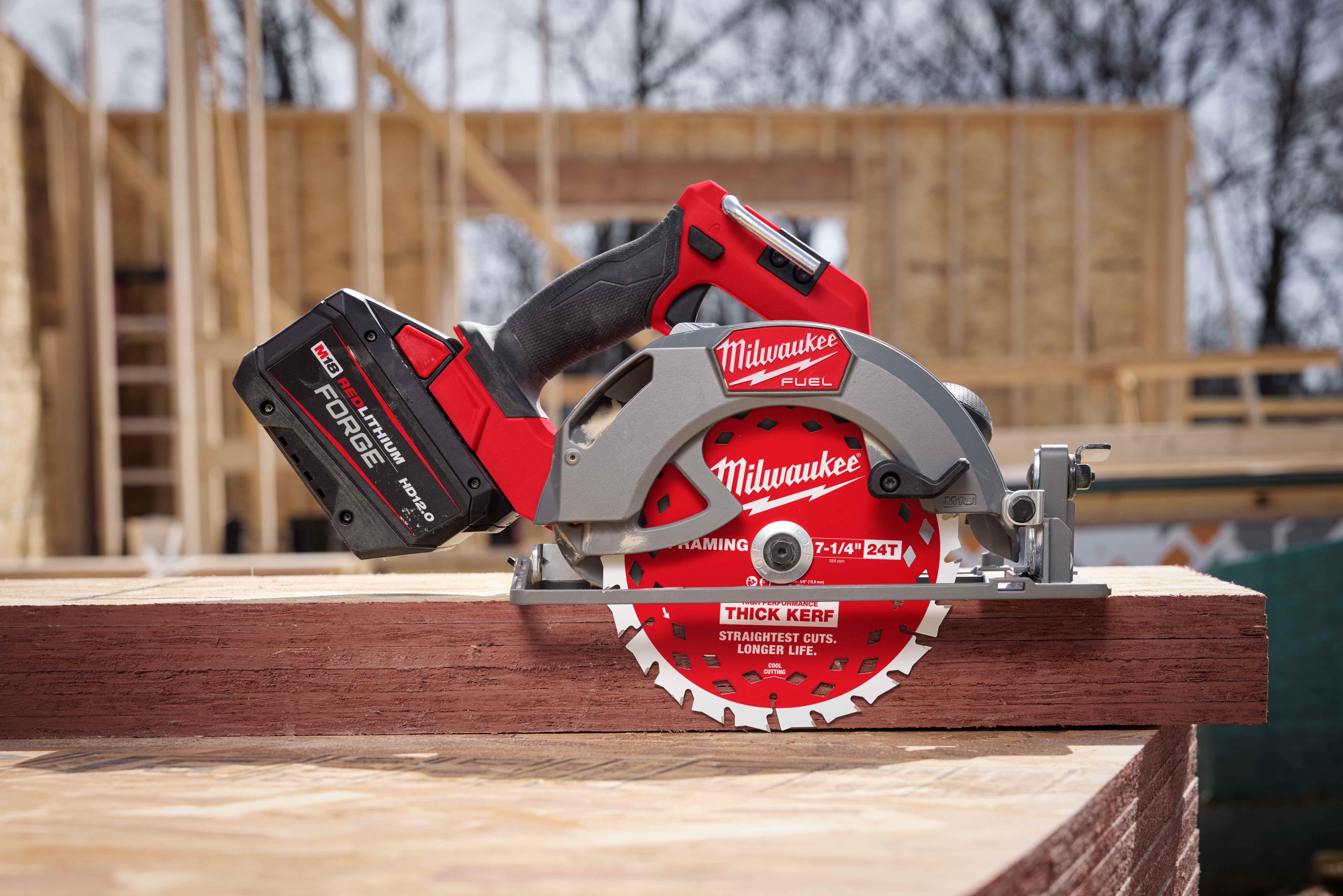 Milwaukee Tool M18 FUEL 7 1/4 Inch Circular Saw - Contractor Supply ...