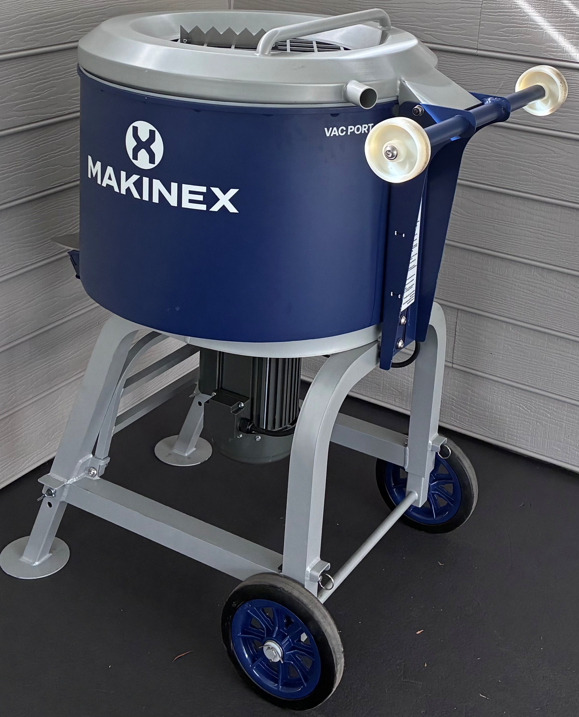 Makinex Launches Forced Action Mixer at World of Concrete 2026 ...